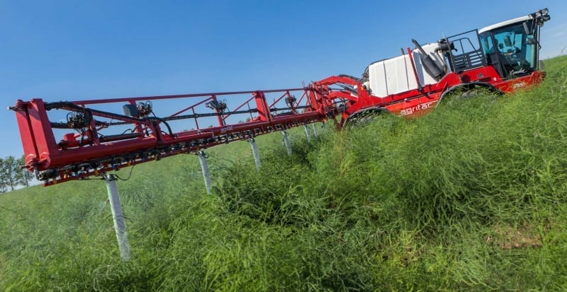 Vertical spraying - Agrifac Canada
